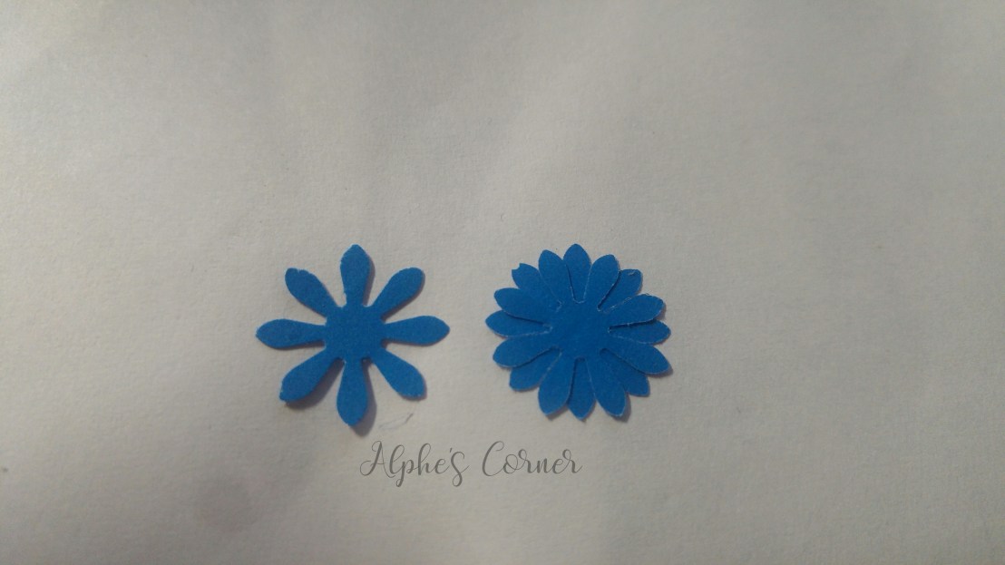 Mini Paper Flowers (Using Flower Cutter) – Alphe's Corner
