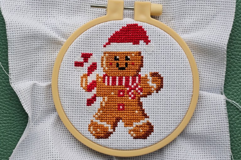 DIY Mini Cross Stitch Kit – Gingerbread Man – Christmas Crafts – Alphe ...