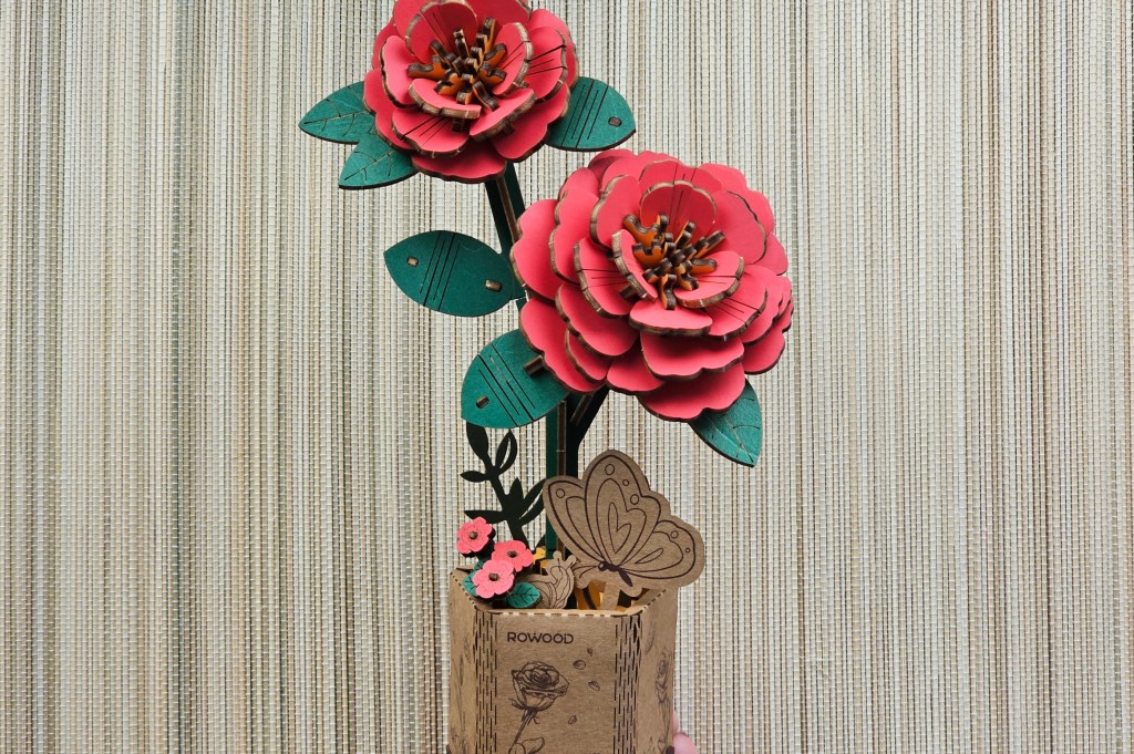DIY Wooden Flowers – 3D Puzzle – Lego Alternative – Valentine’s Day ...